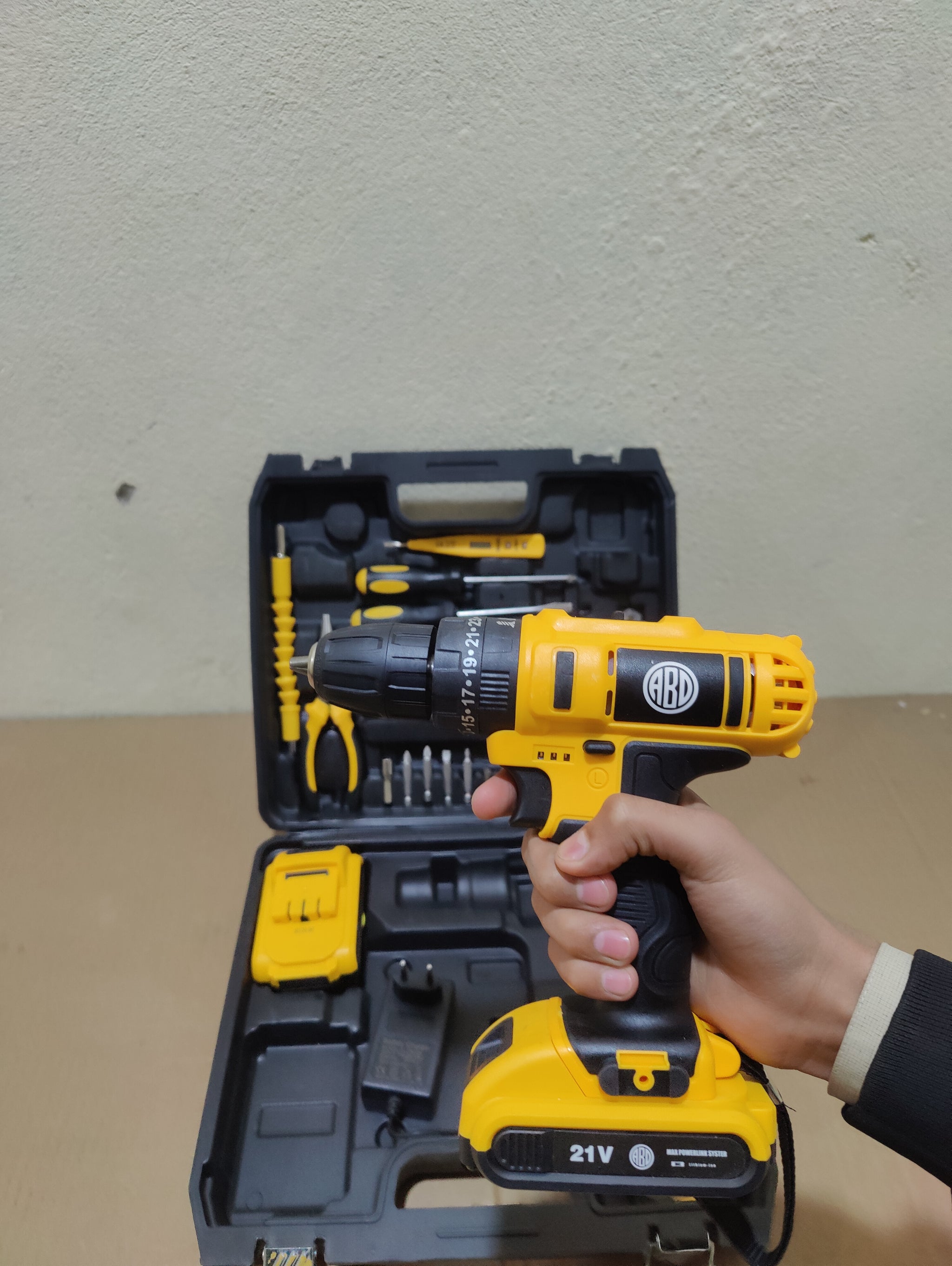 Imported ABD 33 Piece Tools Set with 321V Drill Machine – Quetta Imports